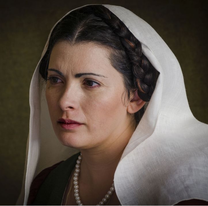 Anna Halabi – Secret Library – Cafethinking